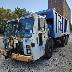 SOLD - Mack LE613 Lot No. 400432 Other Equipment with 3,159 mi ...