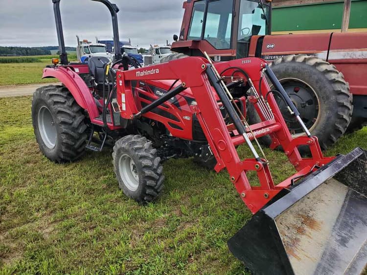 SOLD - Mahindra 2555 Tractors 40 to 99 HP | Tractor Zoom
