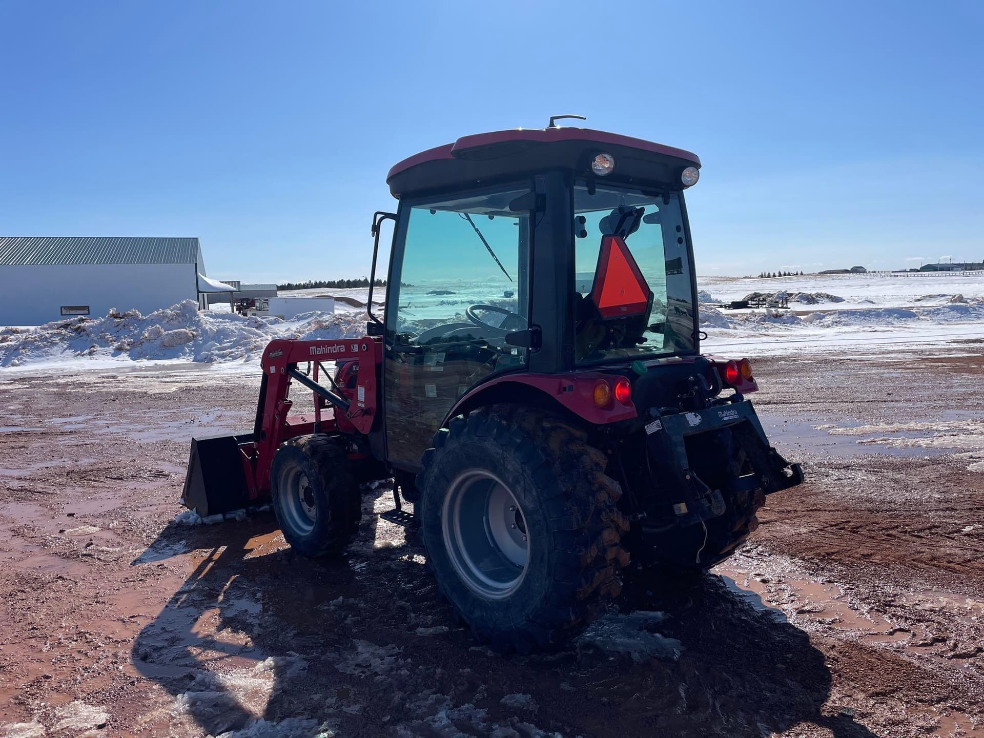 Tractor Zoom - Mahindra 2638