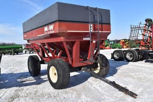 SOLD - M&W 4250 Lot No. 443 Harvesting with 425 Bu | Tractor Zoom