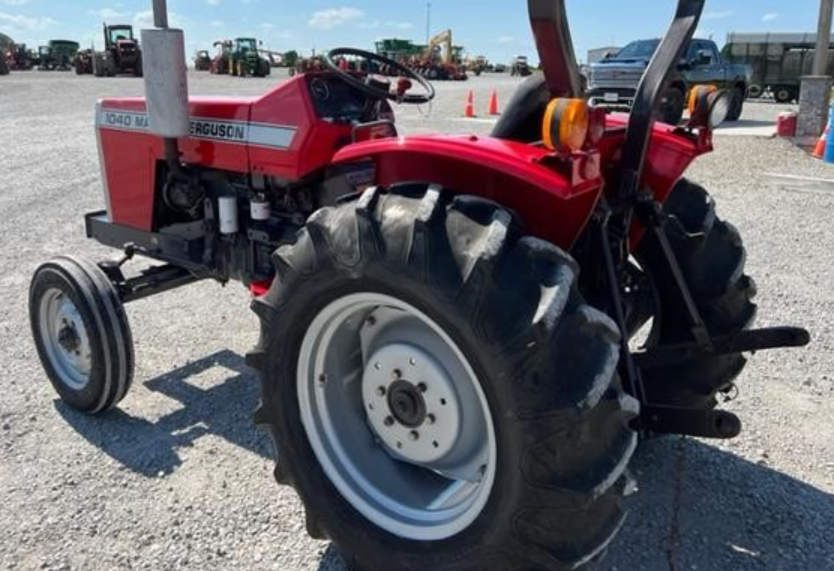 Tractor Zoom - Massey Ferguson 1040