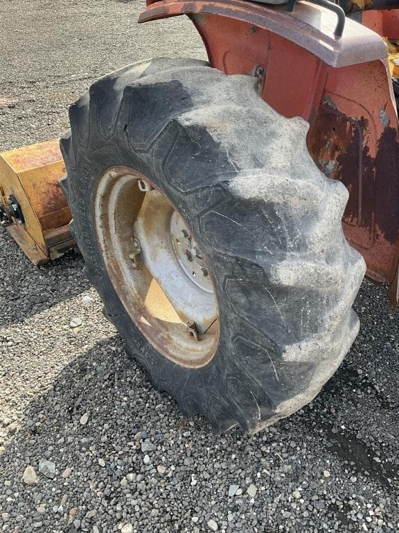 Tractor Zoom - Massey Ferguson 1040