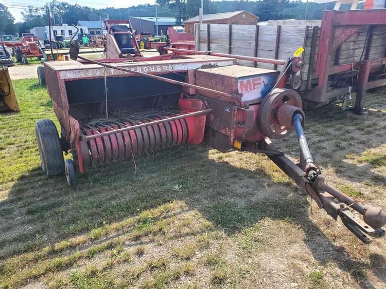 Massey Ferguson 124 Hay and Forage Balers - Square for Sale | Tractor Zoom