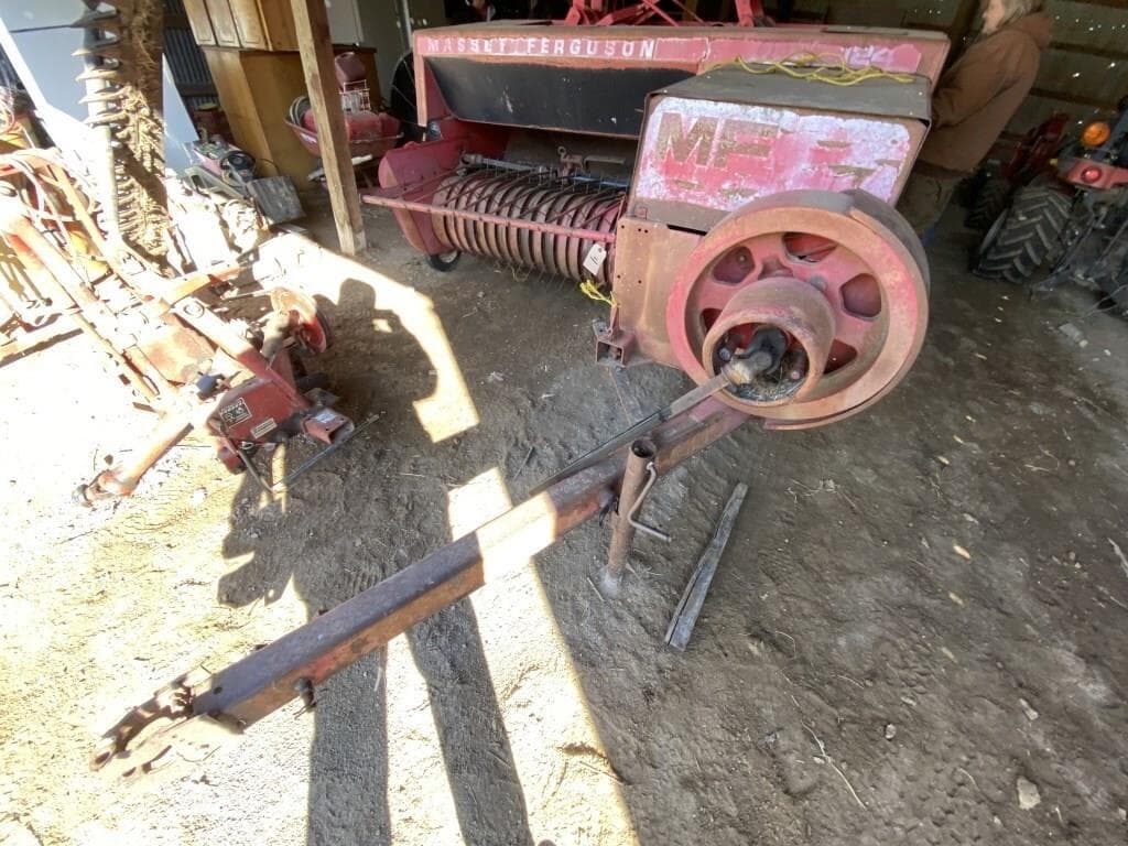 Massey Ferguson 124 Hay and Forage Balers - Square for Sale | Tractor Zoom
