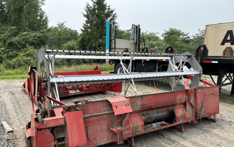Massey Ferguson 13 Harvesting Headers - Platform for Sale | Tractor Zoom