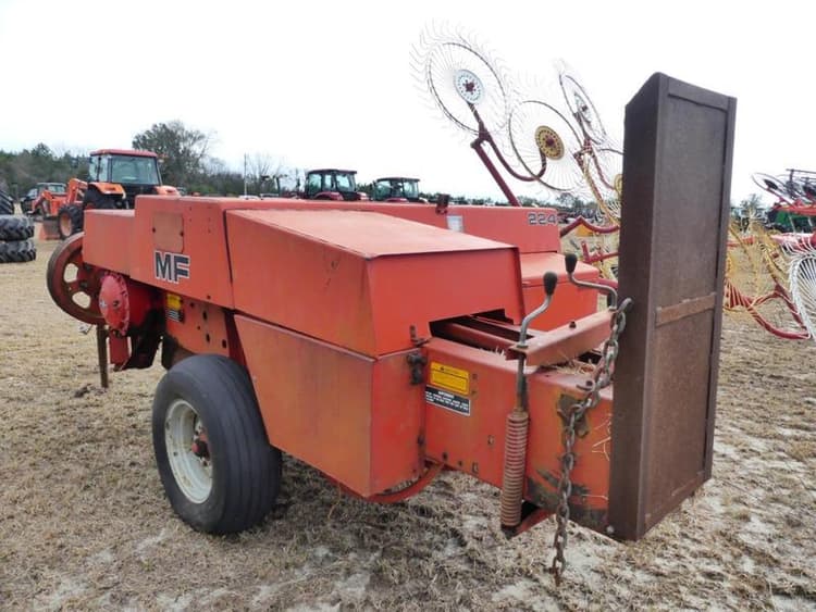 Massey Ferguson 224 Hay and Forage Balers - Square for Sale | Tractor Zoom