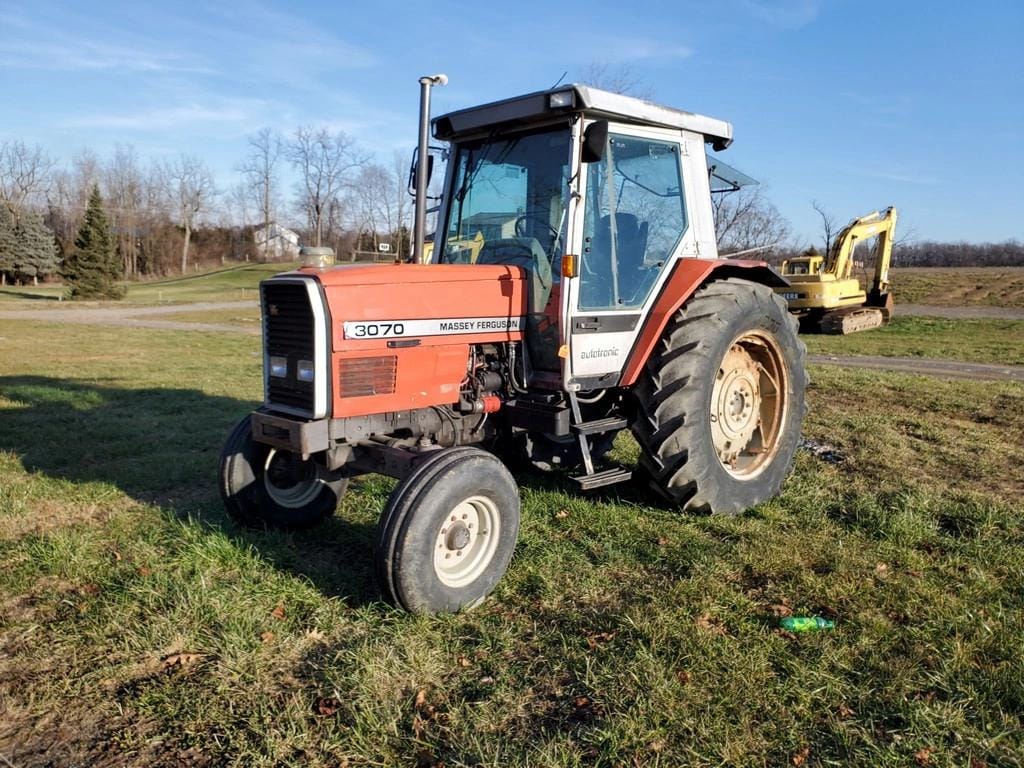 SOLD - Massey Ferguson 3070 Tractors with 2,440 Hrs | Tractor Zoom