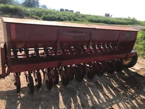 SOLD - Massey Ferguson 33 Lot No. 39A Planting with 10 ft | Tractor Zoom