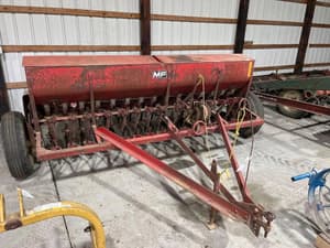 SOLD - Massey Ferguson 33 Lot No. 20 Planting with --- In | Tractor Zoom
