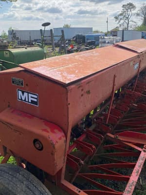 SOLD - Massey Ferguson 33 Lot No. 22644 Planting with --- In | Tractor Zoom