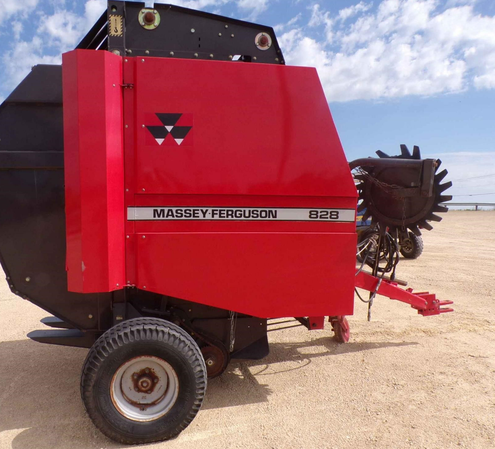 SOLD - Massey Ferguson 828 Lot No. 318c65a8-18d6-11ed-8bec-0246304ce823 ...