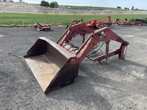 SOLD - Massey Ferguson 832 Loader Other Equipment | Tractor Zoom