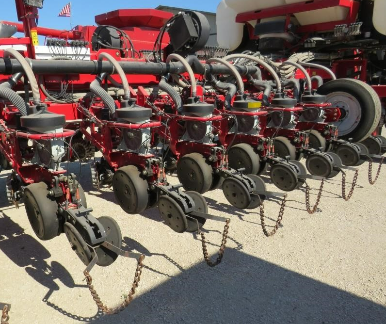 Massey Ferguson 8800 Planting Planters for Sale | Tractor Zoom
