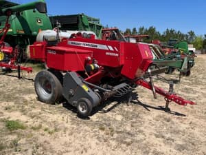 SOLD - Massey Ferguson Hesston 1840 Lot No. 4974 Hay and Forage with ...