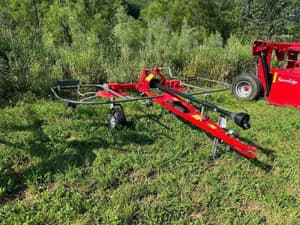 SOLD - Massey Ferguson TD252 Lot No. 101 Hay and Forage with 9 ft ...