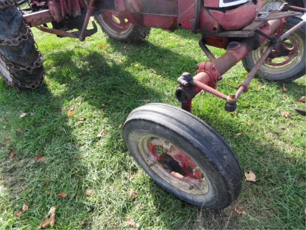 Farmall 200 Tractors Less than 40 HP for Sale | Tractor Zoom
