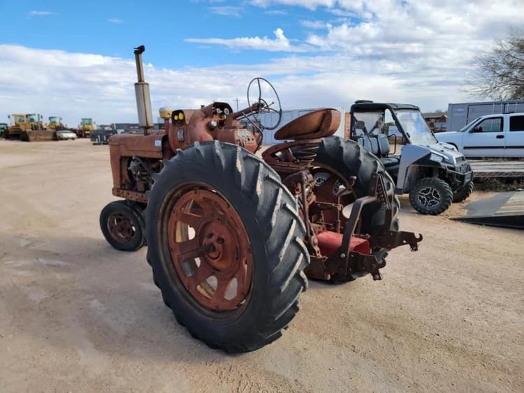Farmall 300 Tractors 40 to 99 HP for Sale | Tractor Zoom
