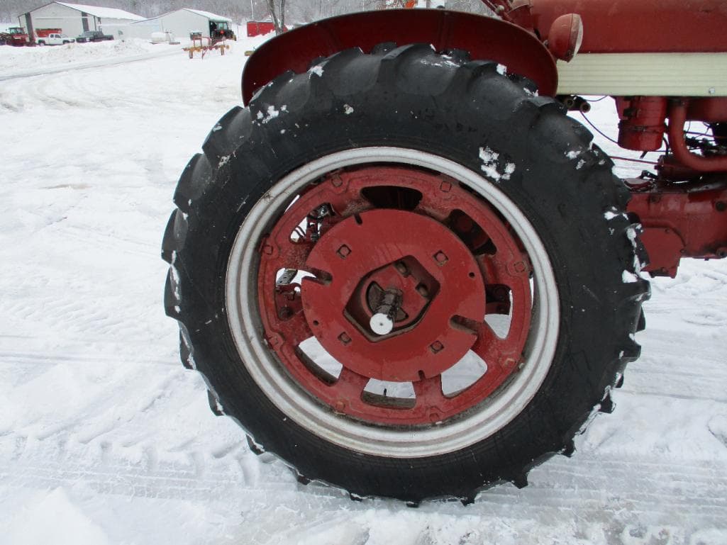 International Harvester 460 Tractors 40 to 99 HP for Sale | Tractor Zoom