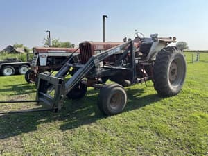 SOLD - Farmall 806 Lot No. 99 Tractors with 2,489 Hrs | Tractor Zoom