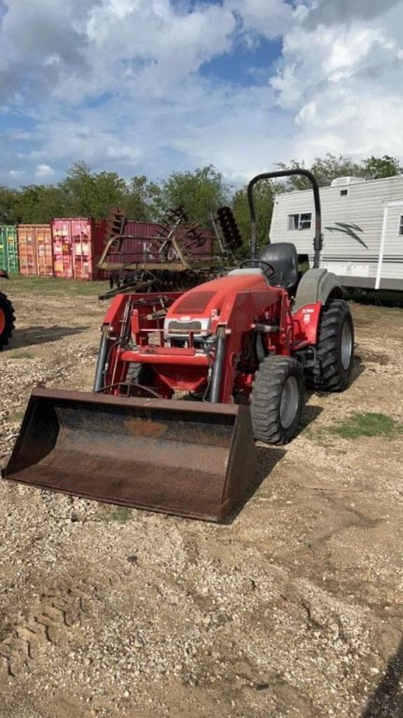SOLD - McCormick Intl GX40 Tractors Less than 40 HP | Tractor Zoom