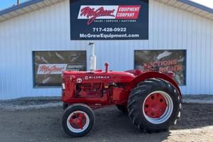 SOLD - McCormick Super W4 Tractor Tractors with 33 HP | Tractor Zoom