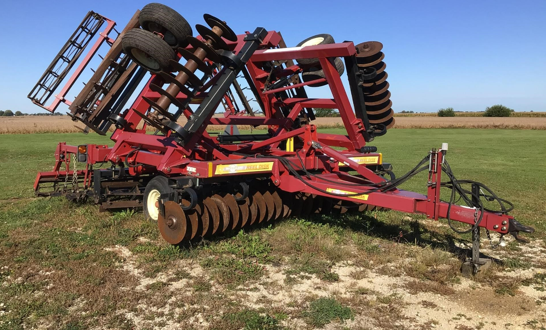 SOLD - McFarlane RD4025RB Tillage with 25 ft | Tractor Zoom