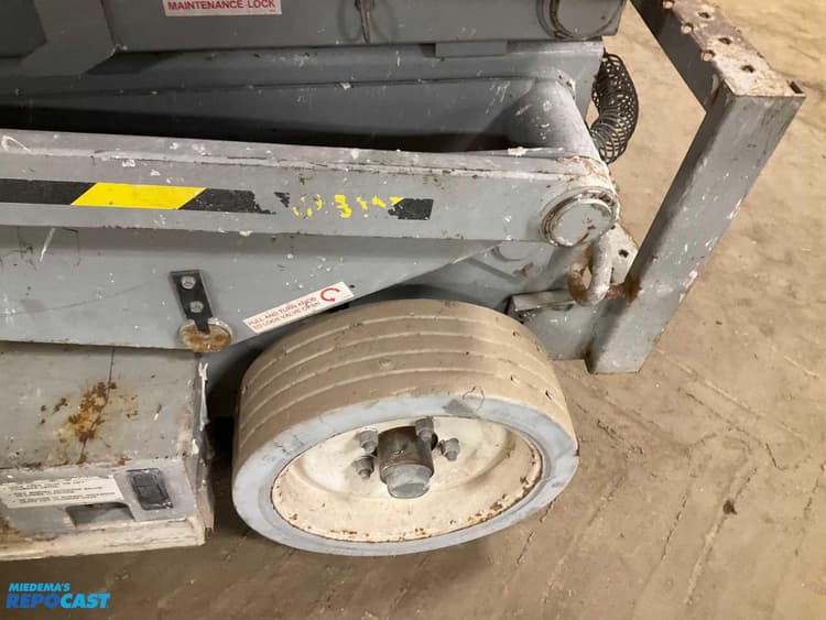 MEC 2033ES Construction Aerial Lifts for Sale | Tractor Zoom
