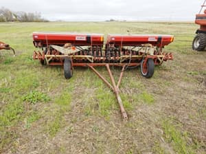 SOLD - Melroe 201 Lot No. 677 Planting with 16 ft | Tractor Zoom