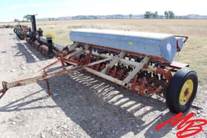 SOLD - Melroe 222 Lot No. 50584 Planting with 12 ft | Tractor Zoom