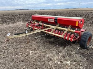 SOLD - Melroe 244 grain drill Planting with 12 ft | Tractor Zoom
