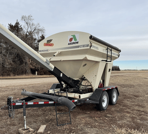 SOLD - Meridian 240RT Lot No. 1092 Planting | Tractor Zoom