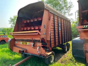 SOLD - Meyer 16' TSS Chopper Box - Osseo Harvesting | Tractor Zoom