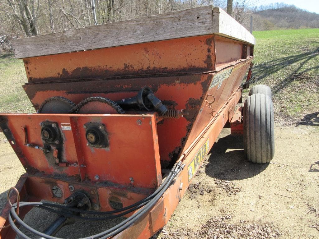 Meyer 3245 Manure Handling Manure Spreaders - Dry for Sale | Tractor Zoom