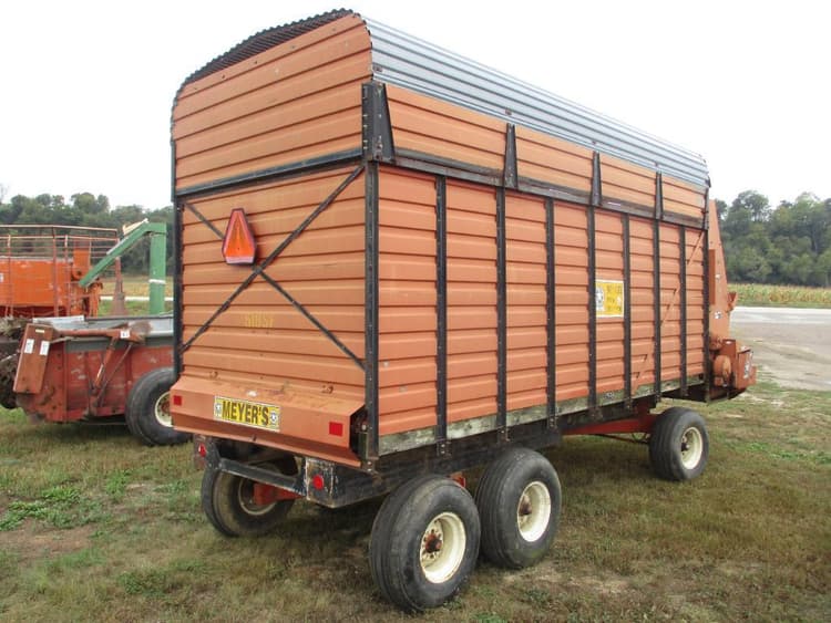 Meyer's 500 Series Harvesting Forage Wagons for Sale | Tractor Zoom