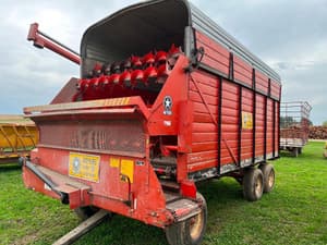 SOLD - Meyers 518SF 16' Chopper Box - Bloomer Harvesting | Tractor Zoom