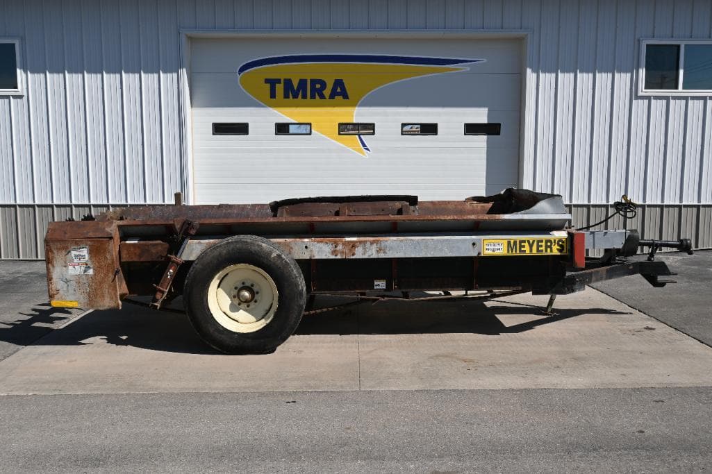 Meyer's M225 Manure Handling Manure Spreaders - Dry for Sale | Tractor Zoom
