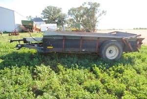 SOLD - Meyer's M225 Manure Spreader, poly floor, slop gate, pto Manure Handling | Tractor Zoom