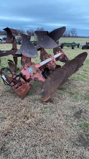 SOLD - MF 3pt 3 btm flip plow Tillage with 3 Bottoms | Tractor Zoom