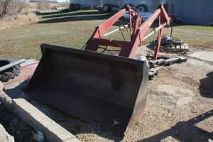 SOLD - Miller M12 loader Other Equipment | Tractor Zoom