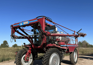 SOLD - Miller Nitro 200HT Chemical Applicators with 2,865 Hrs | Tractor ...