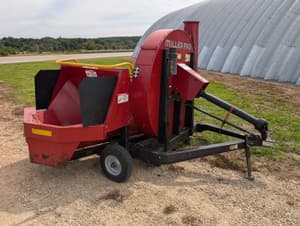 SOLD - Miller Pro 1060 Lot No. 2037 Hay and Forage | Tractor Zoom