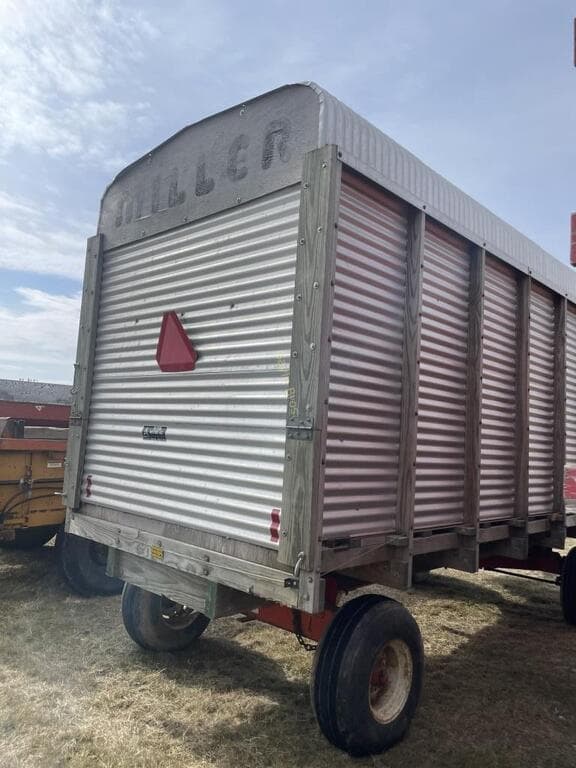 Miller Pro 2150 Harvesting Forage Wagons for Sale | Tractor Zoom