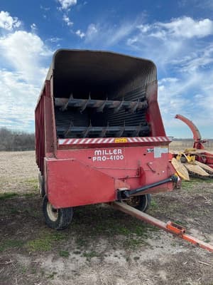 SOLD - Miller Pro 4100 Silage Wagon Tandem axle Ser. 3913 Harvesting ...
