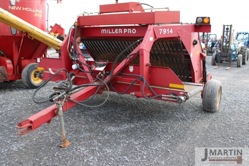 SOLD - Miller Pro 7914 Hay and Forage Hay - Mergers | Tractor Zoom