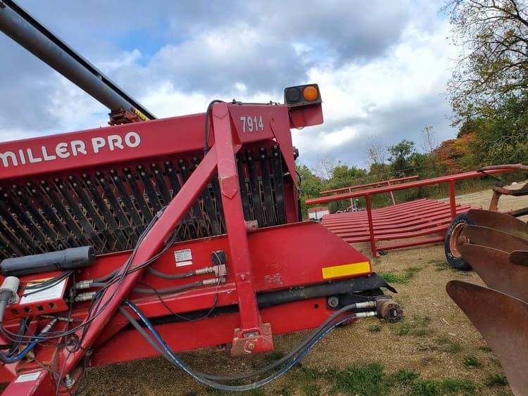 Miller Pro 7914 Hay and Forage Hay - Mergers for Sale | Tractor Zoom
