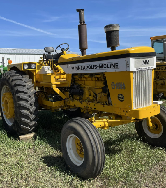 SOLD - Minneapolis-Moline G1000 Tractors with 2,481 Hrs | Tractor Zoom
