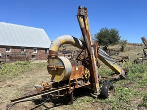 SOLD - Minneapolis Moline Model D corn sheller Harvesting | Tractor Zoom