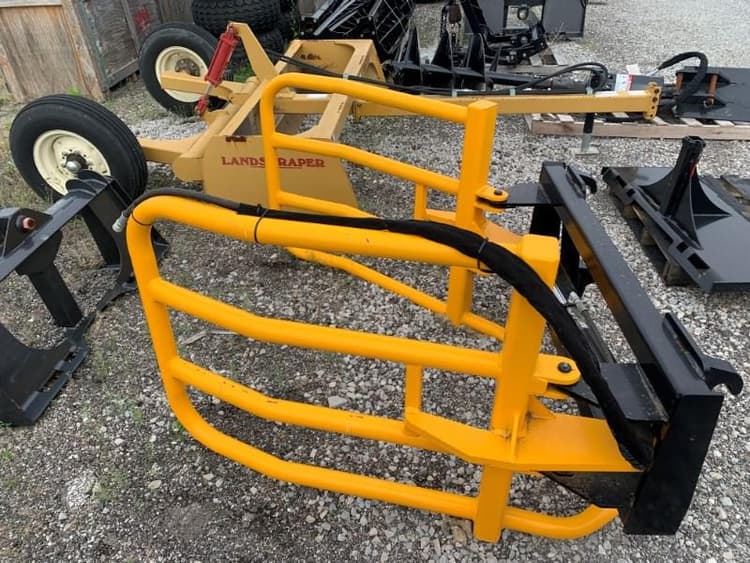 Mast Bale Hugger Hay and Forage Bale Accumulators/Movers for Sale ...