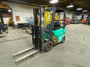 SOLD - Mitsubishi Forklift Construction with 2,496 Hrs | Tractor Zoom