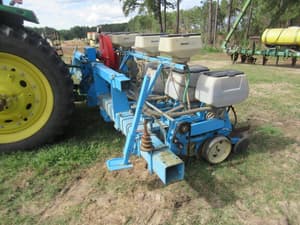 SOLD - Monosem 636 Planting with 12 Rows | Tractor Zoom